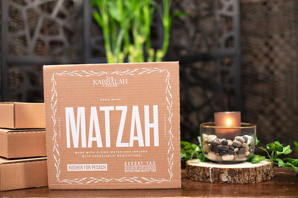 Matzah, Hand Made with Kabbalah Water – The Kabbalah Store - Europe